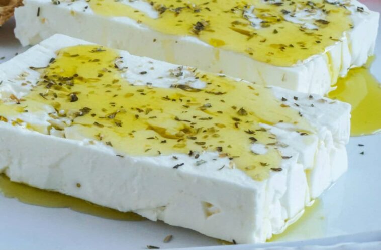 Βάζεις ΕΛΑΙΟΛΑΔΟ στη φέτα; Με αυτό το κόλπο θα απογειώσεις και άλλο τη ...