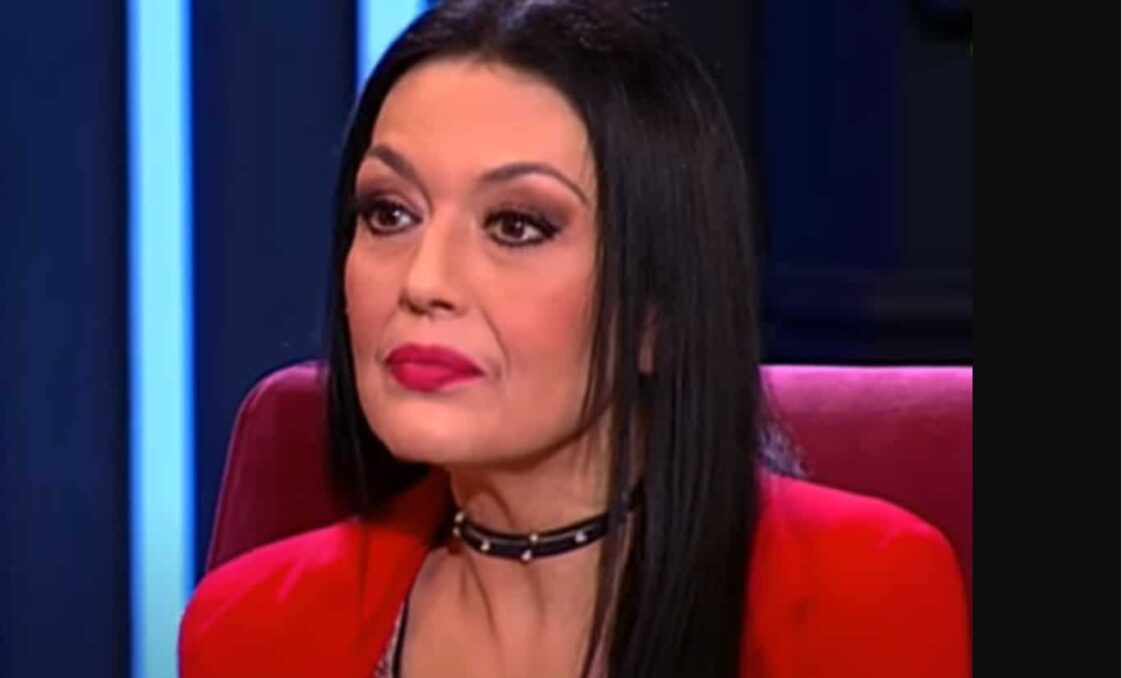 Ζαχαροπλαστική: Μιλφειγ Κωνσταντινίδης η γνησια συνταγη - Koolnews