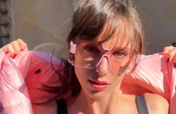 Ιόλη Χιωτίνη: Το ύψος οι σπουδές και ό,τι άλλο θες να ξέρεις για την interior designer του cash ...