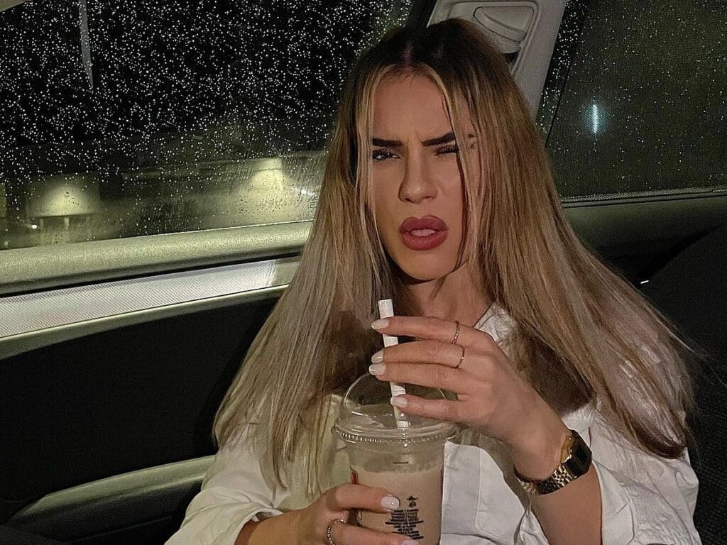 Erëleta Memeti: Η Κοσοβάρα αστέρας του ποδοσφαίρου που πρέπει να κάνεις follow στο Instagram ...