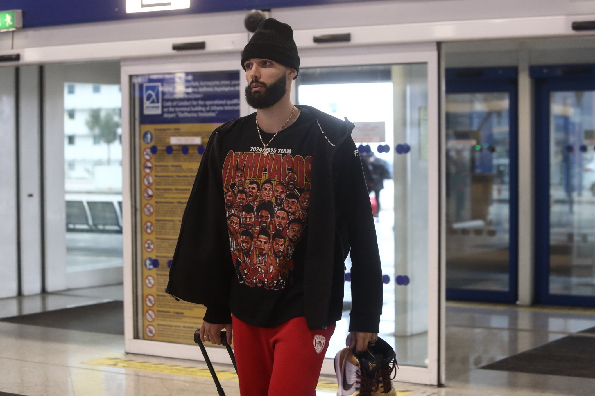 Ολυμπιακός: Η «γλυκιά» πλευρά της νίκης με τον Άρη – ο Φουρνιέ και τα ...